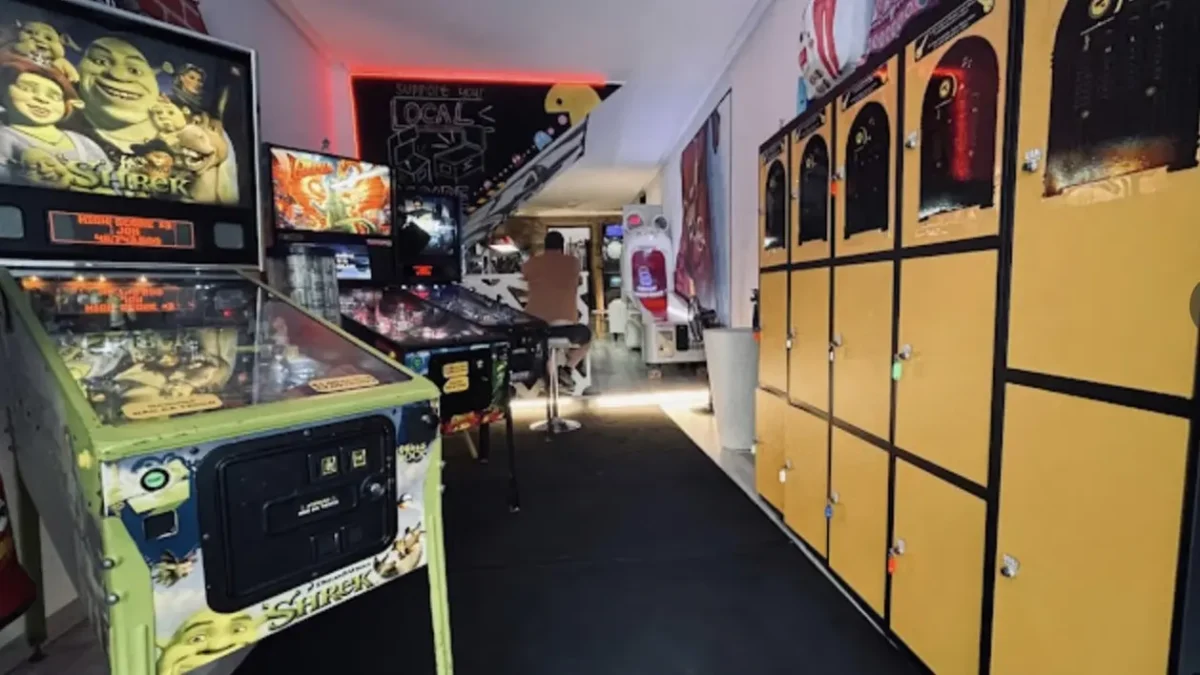 Cedofeita Lounge - Lockers & Games - Portugal